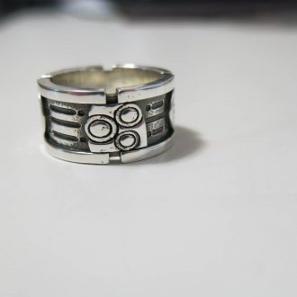 Lightsaber Ring | Star Wars Rings | Valeria Custom Jewelry in Dallas, TX