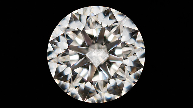 Pinpoint Inclusions In A Diamond
